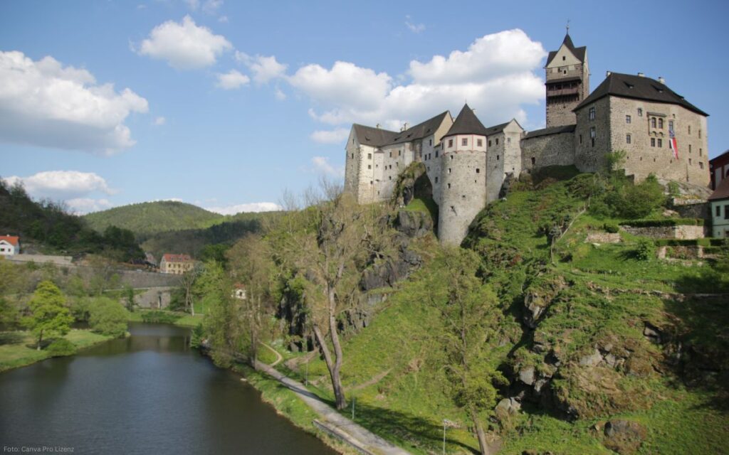 Burg Elbogen (Hrad Loket) - TSCHECHIEN ENTDECKEN | Visit Czechia